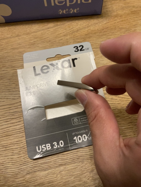 安くて悪くない、小型で質感良好のUSBメモリ Lexer JUMPDRIVE E31 レビュー | takeotaの物欲し雑記帳