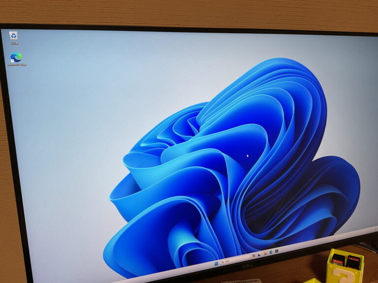 Windows11インストール ネットワークがないシーンでもAndroidスマホがあれば接続可能でした | takeotaの物欲し雑記帳